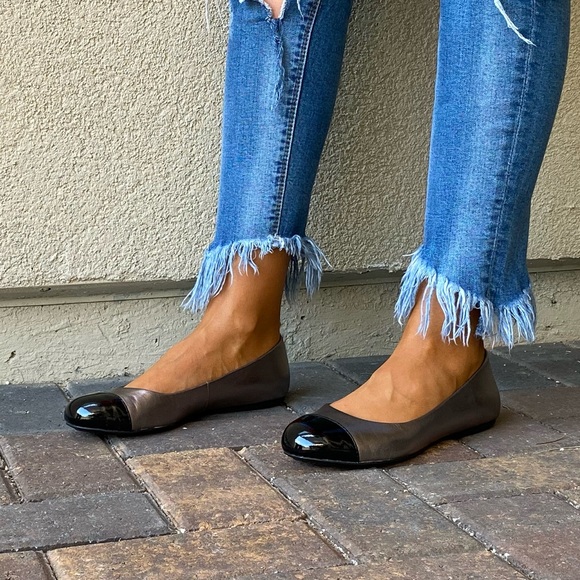 SoftWalk | Shoes | Silver Distressed Leather Cap Toe Ballerina Flats ...